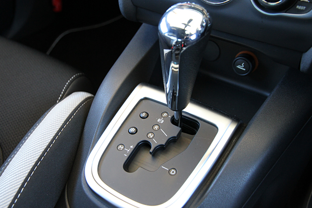 シトロエン DS4 6ATモデル 試乗レポート／大谷達也(1/2)|【徹底検証】2012年新型車種ー試乗レポート【MOTA】