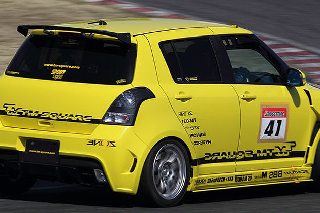 富士スピードウェイにて、「スイフトマスター決定戦＆ワンメイクドライビングレッスン SUZUKI SWIFT CIRCUIT DAY」を開催 ...