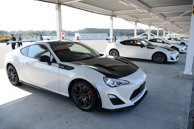 限定100台・648万円の86に応募が殺到！「トヨタ 86 GRMN」サーキット試乗＆工場見学レポート(3/4)|【徹底検証】2016年新型車種ー試乗レポート【MOTA】