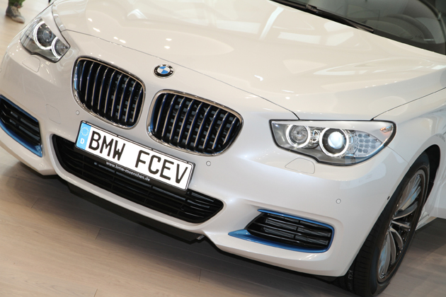 BMW、2020年に燃料電池車(FCV)市場投入へ ～トヨタとの協業によるFCスタック搭載～[発表会レポート](画像ギャラリー No.38) | 新型車リリース速報【MOTA】