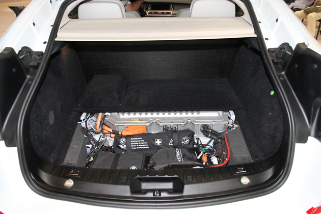 BMW、2020年に燃料電池車(FCV)市場投入へ ～トヨタとの協業によるFCスタック搭載～[発表会レポート](画像ギャラリー No.1) | 新型車リリース速報【MOTA】