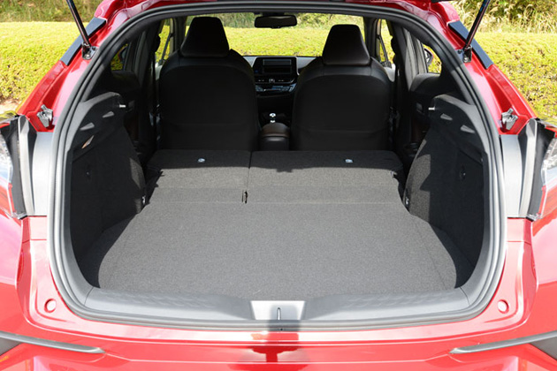 C-HR／CX-3／ヴェゼルを徹底比較 ～スタイリッシュで走りも楽しいコンパクトSUV～(画像ギャラリー No.1) | 【徹底比較】人気新型車比較2023年【MOTA】