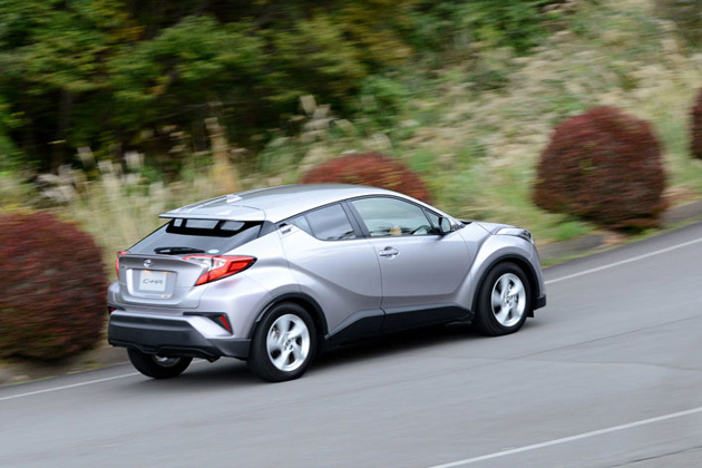 C-HR／CX-3／ヴェゼルを徹底比較 ～スタイリッシュで走りも楽しいコンパクトSUV～(画像ギャラリー No.1) | 【徹底比較】人気新型車比較2023年【MOTA】