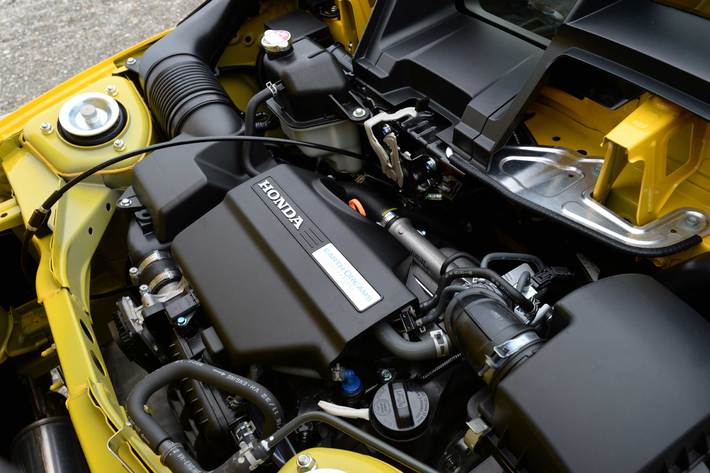 “軽スポーツカー”ホンダ S660の魅力とは!?│新米編集部員がMT車に乗ってみた！(画像ギャラリー No.10) | 特集【MOTA】