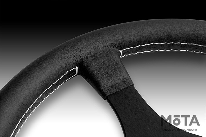 往年のデザインを復刻！ レトロなカスタムにベストマッチなMOMOステ「RACING HERITAGE 1968」登場(画像ギャラリー No.2 ...