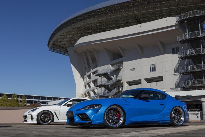 魅せるスポーツホイール「ZR10」の2ピースモデルが登場！ 深いリムが美しい「WORK EMOTION ZR10 2P」／WORK Vol.14(画像ギャラリー No.4) | 【車のパーツ ...