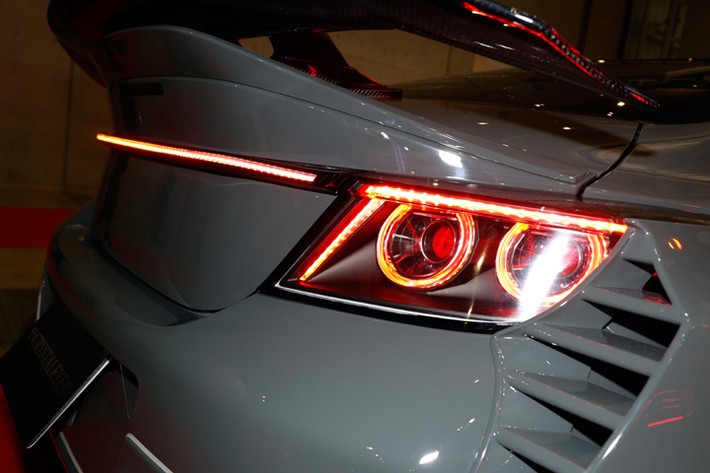 美しく輝くLEDランプで魅せた「CRYSTALEYE／78WORKS」 カスタムカーコンテストで優秀賞を獲得したBLACK ALPHARDなど ...