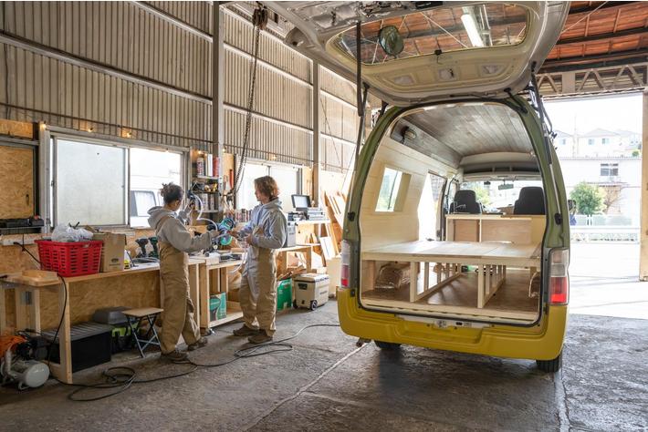 車中泊インフルエンサーのちゃんじろー夫婦、Carstayの『Mobi Lab.』使い約60万円で“動く家”キャンピングカーを自作(画像ギャラリー No.10) | 【業界先取り】業界ニュース ...
