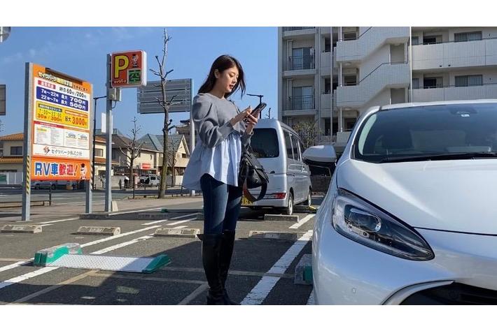 日本初！「車載型EVバイク」を搭載した新カーシェアサービス「LOMACA」 福岡市内の実証実験を開始～好きなところで借りて好きなところで返す ...