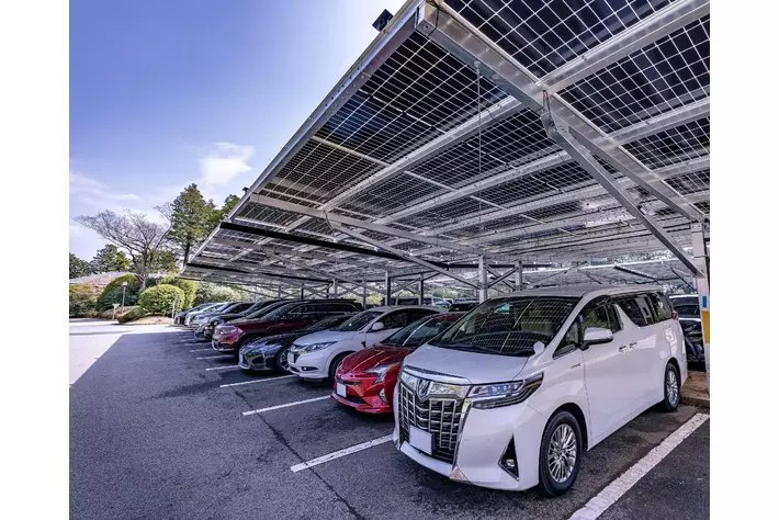 ハイルーフにも対応可の最大高3.6m。しろくま電力（旧afterFIT)のソーラーカーポートをカレドニアン・ゴルフクラブに設置(画像ギャラリー No.1) | 【業界先取り】業界ニュース ...