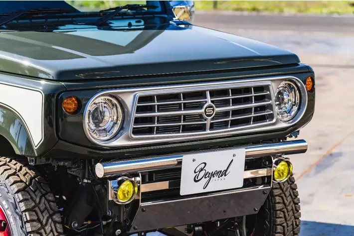 BeyondJAPAN、クラシカルなジムニースタイルを再解釈したカスタムデモカー「CODE02」を発表-過去の美学と現代のカスタム技術の融合(画像ギャラリー No.8) | 【業界先取り】業界 ...