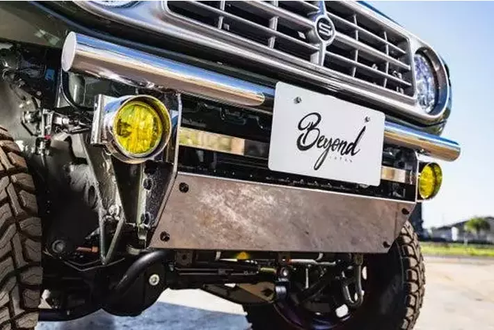 BeyondJAPAN、クラシカルなジムニースタイルを再解釈したカスタムデモカー「CODE02」を発表-過去の美学と現代のカスタム技術の融合(画像ギャラリー No.8) | 【業界先取り】業界 ...