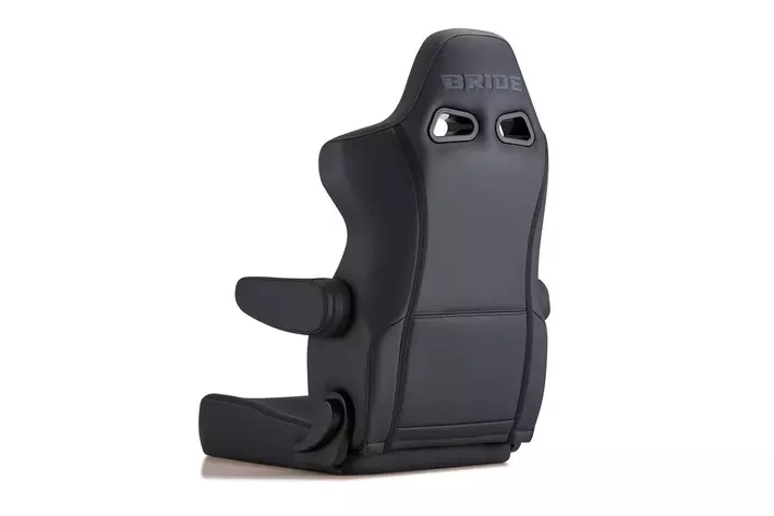 最新リクライニングシートに2つのバリエーションを追加「ERGOSTER タフレザーブラック」「ERGOSTERGHOST」を新発売！(画像ギャラリー No.2) | 【業界先取り】業界ニュース ...